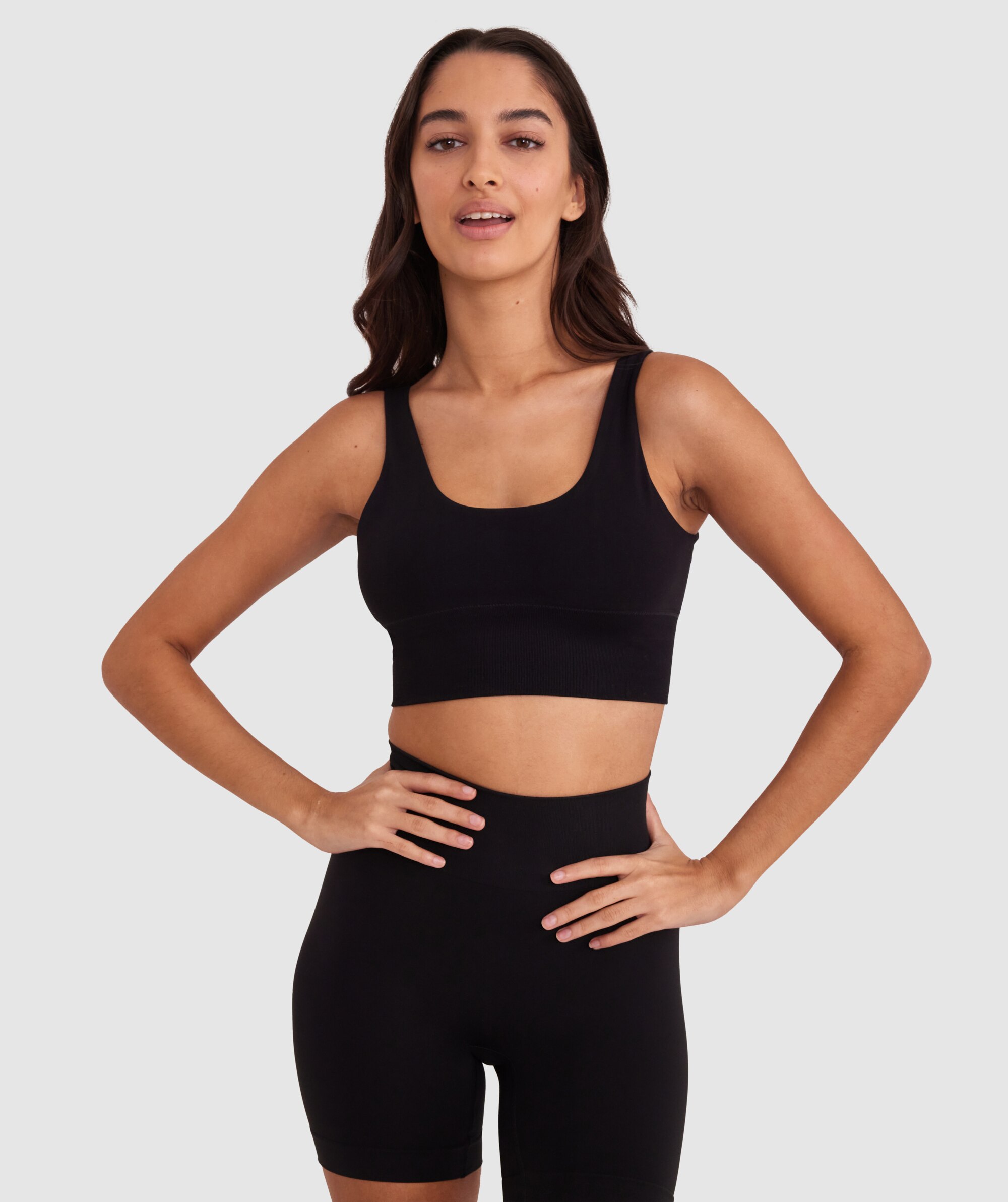 Bras N Things Base Layers V String - Black | 01434301