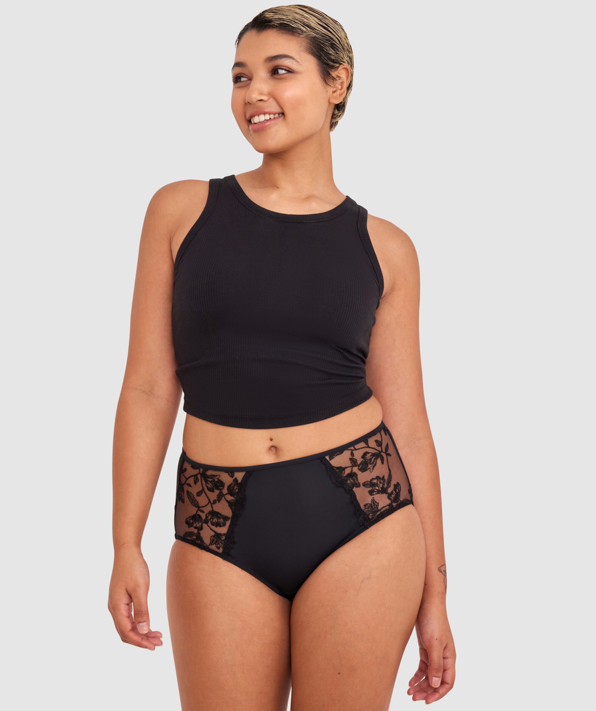 Bras N Things Elle V String - Black | 01514101