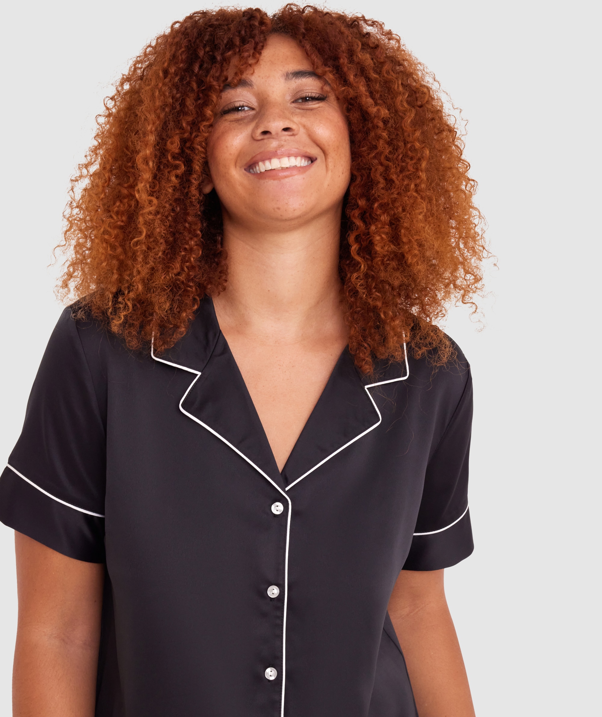 Bras N Things Luxe Classics Long Sleeve - Black | 01503701