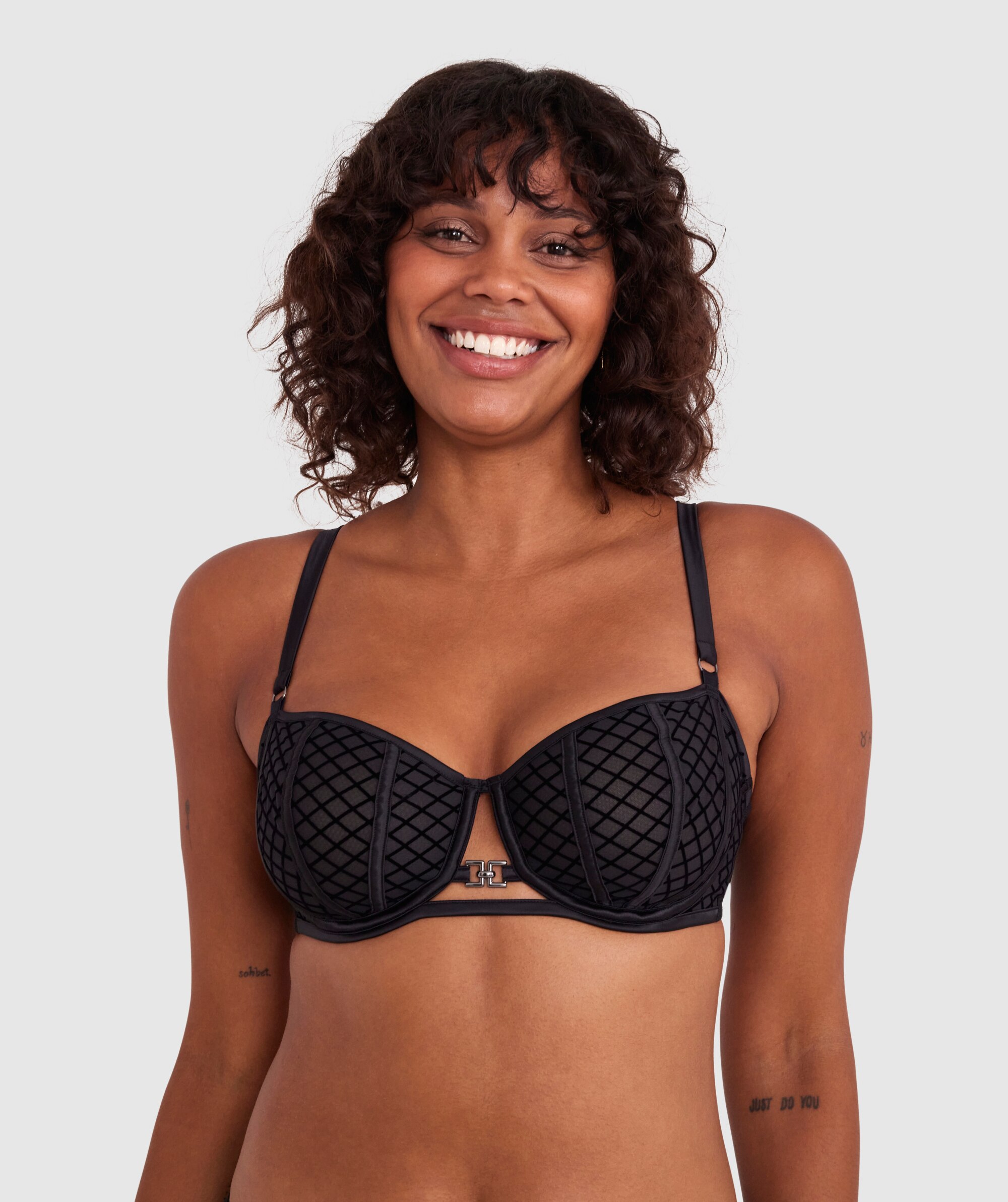 Bras N Things Roxy Curvy Underwire Bra - Black | 01480201